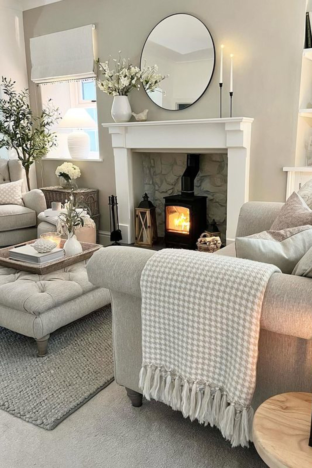31 Neutral Home Decor Ideas With Pops Of Color For The DIY Decorator